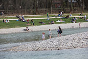 Isar Plan - Münchens Isar wurde wieder naturnah – Isarufer laden zum ...