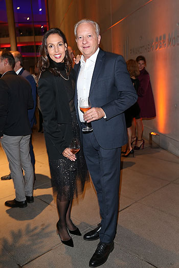 „Dom Pérignon Radical Exploration“ in der Pinakothek der Moderne in ...