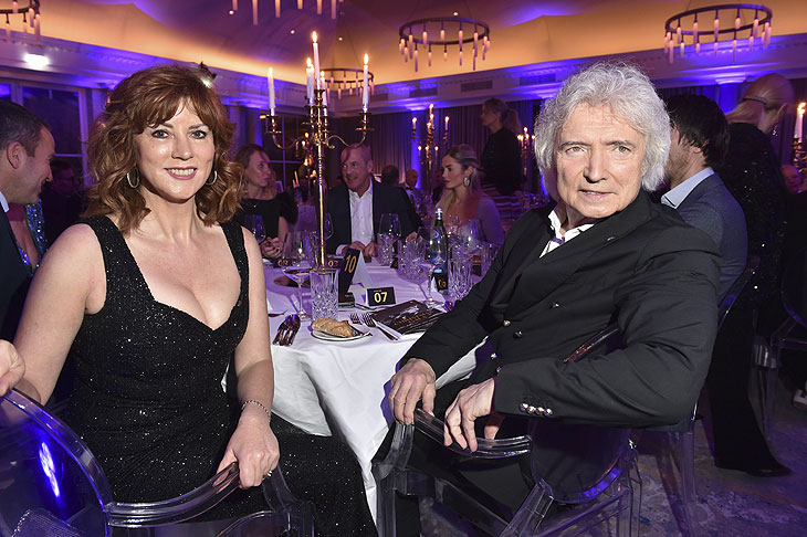 1. „Kinderlachen Christmas Gala“ am 21. Dezember 2024 im Hotel „Grand ...