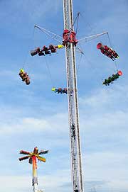 Rocket Tower von Michael Goetzke auf dem Oktoberfest 2012 (Archiv)