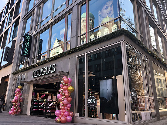 München: Douglas eröffnete am 26.11.2020 in der Kaufinger Straße seinen ...