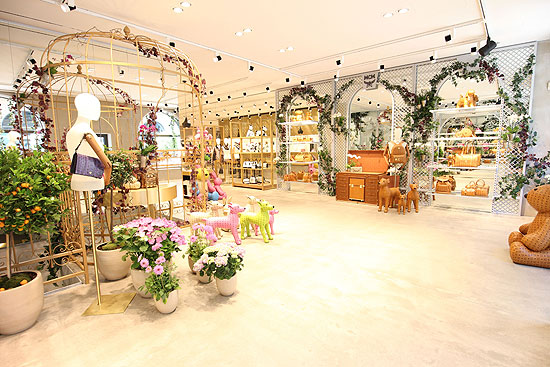 MCM eröffnet Flagship Boutique in der Briennerstraße in München am 23. ...